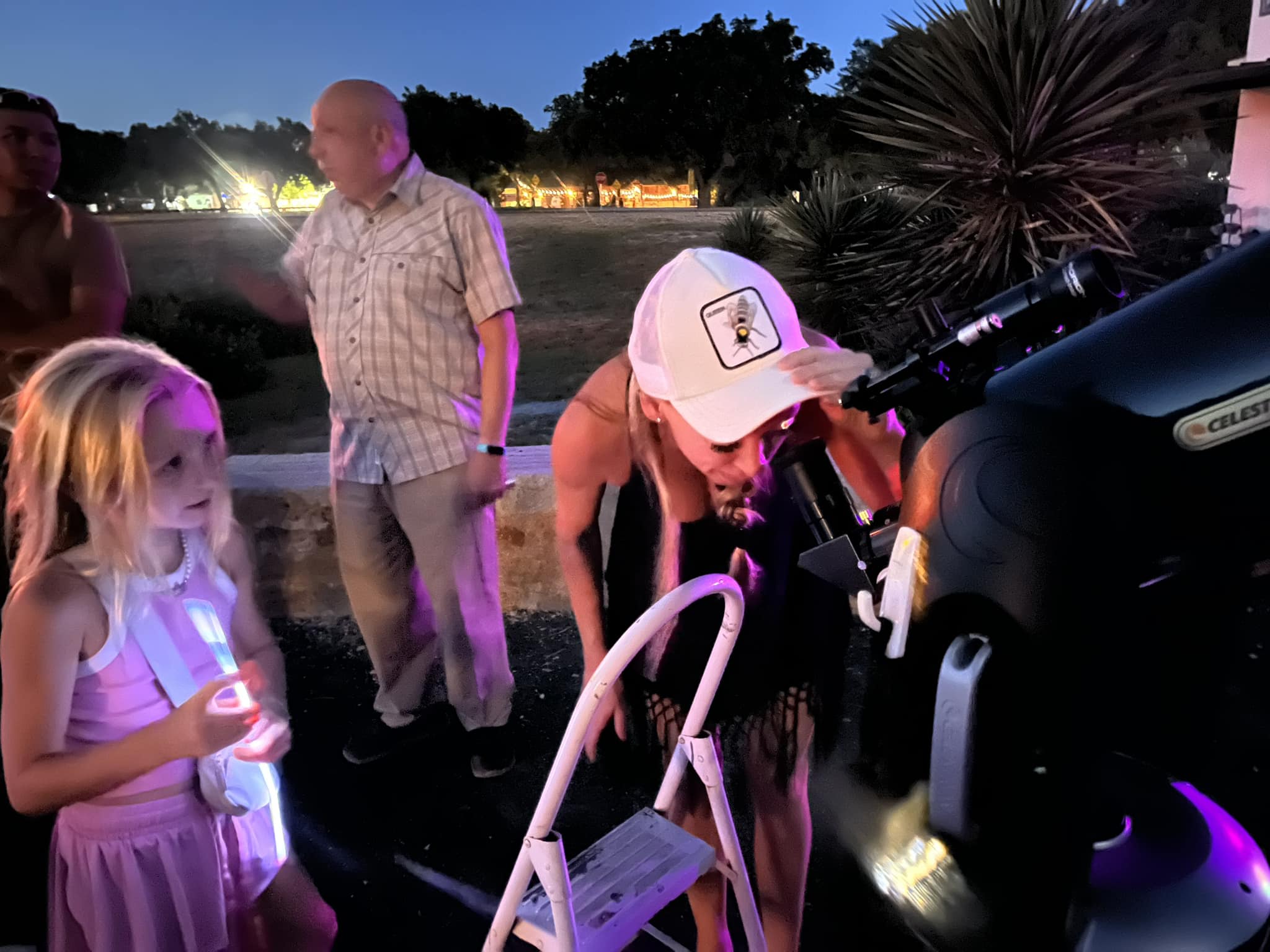 Uvalde County Visitor's Center Weekly Events: Free dark sky stargazing ...