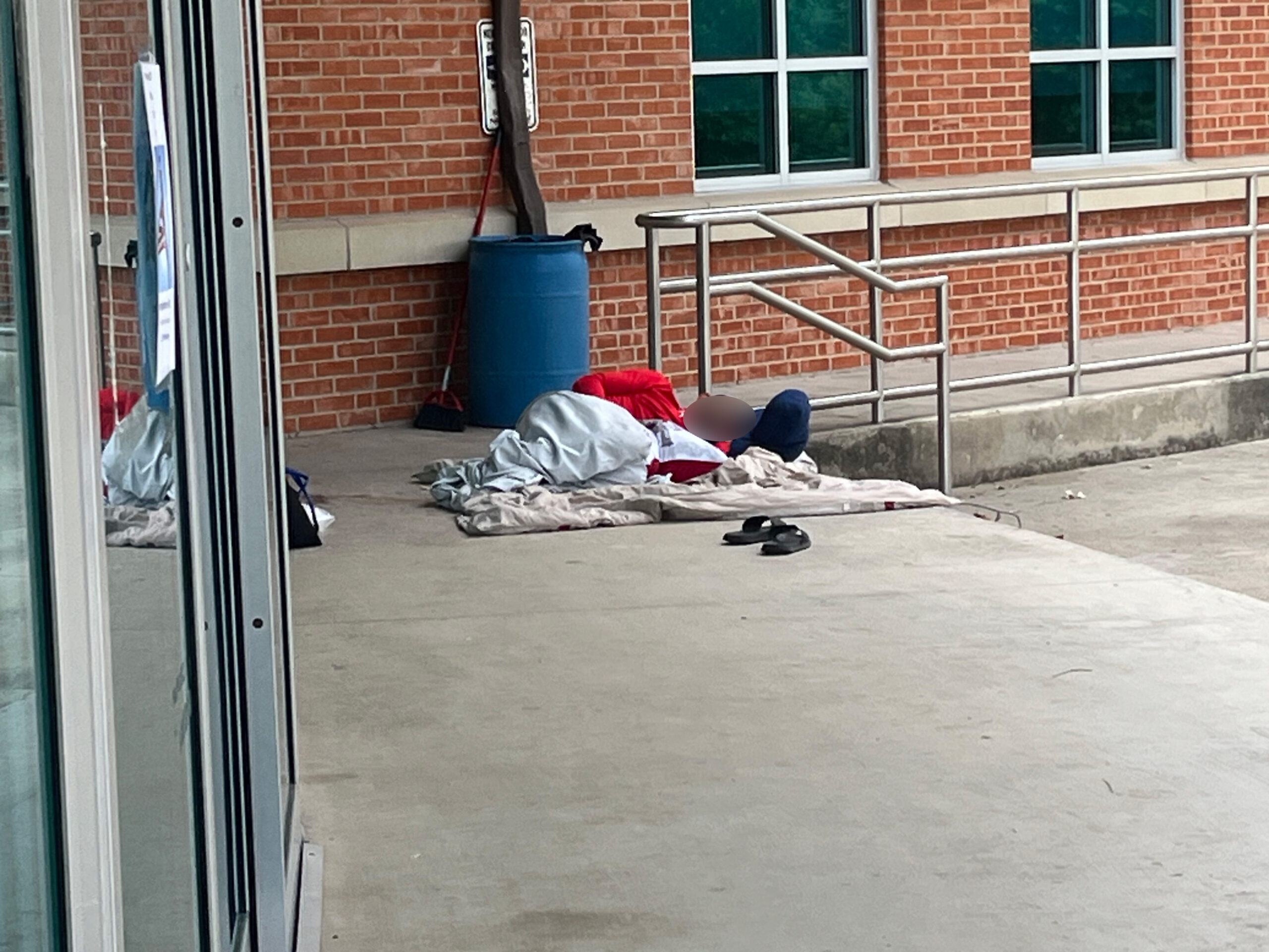 U.S. celebrates Christmas by waging war on the homeless - Uvalde Hesperian