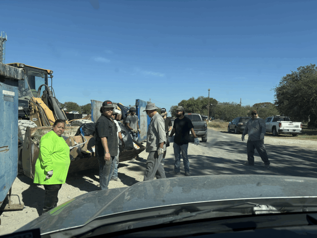 VIDEO: Keep Knippa Beautiful volunteers help with County’s fall trash ...
